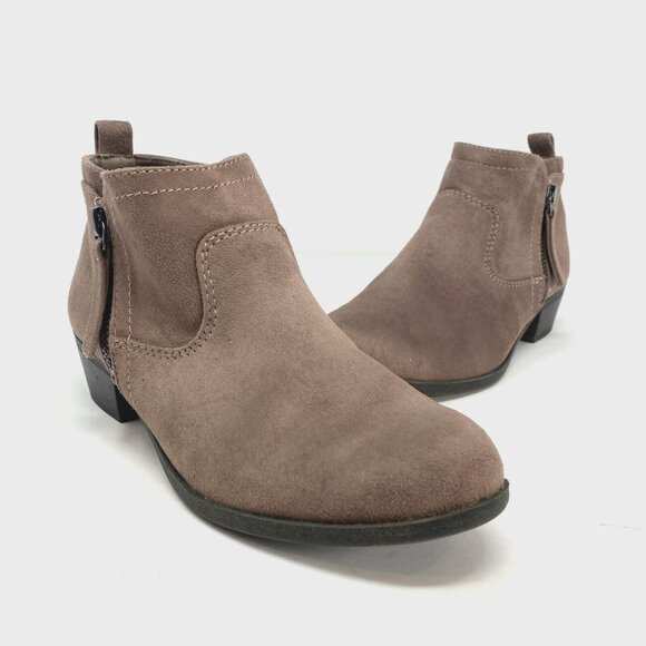 Arizona Jean Company | Shoes | Arizona Jeans Boots Womens Garrity 6m ...